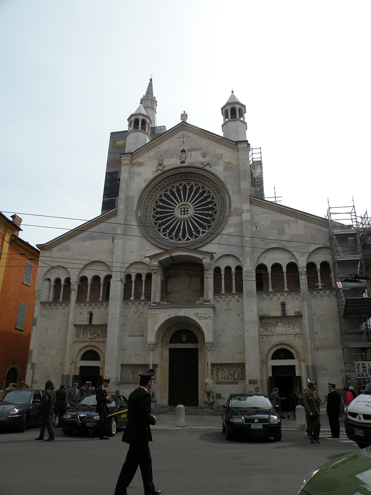 Modena - AzureAzure.com