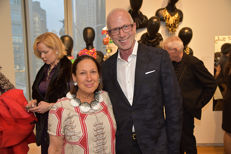 Loot 2016Exposición Y Cena - AzureAzure.com