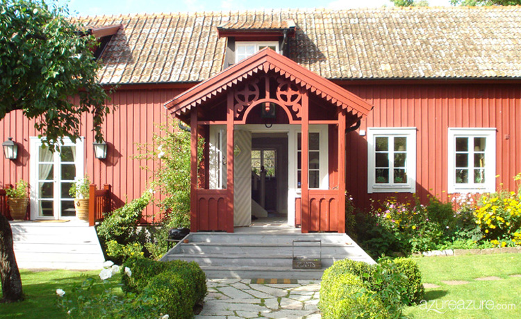 Lars Bolander's Scandinavian Design - AzureAzure.com
