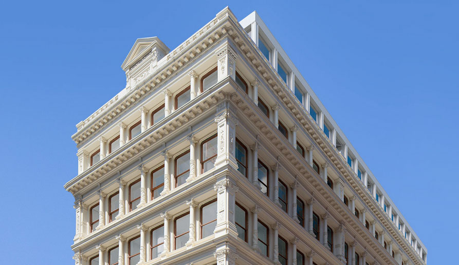 Shigeru Ban Redesigns Cast Iron House in Tribeca, NYC