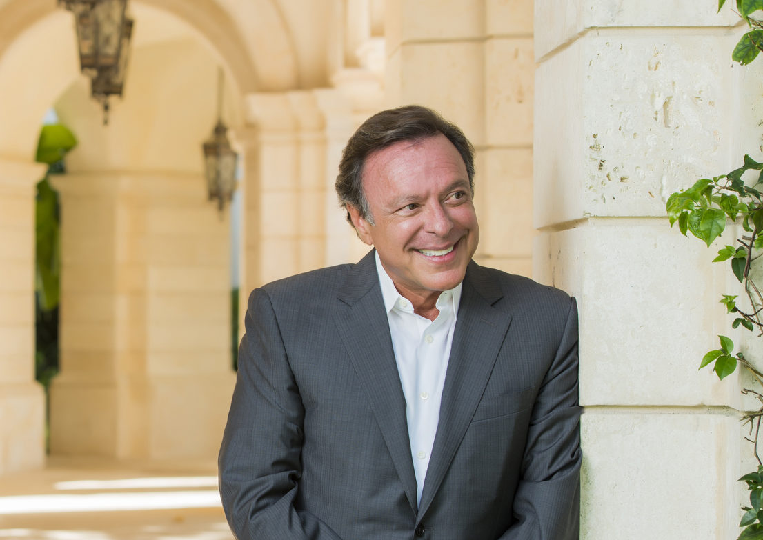 Mike Fernández: The Art Of Giving Back And Helping Others